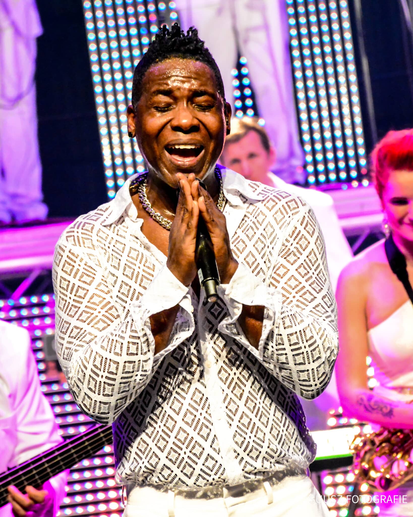 Official The Chicago Funk page (Earth, Wind & Fire Tribute)